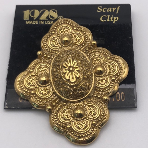 1928 | Accessories | 928 Vintage Buckle Gold Tone Scarf Clip | Poshmark